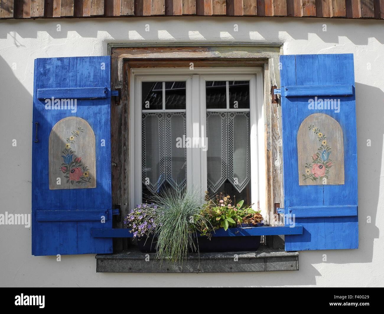 Window decorations house hi-res stock photography and images - Alamy