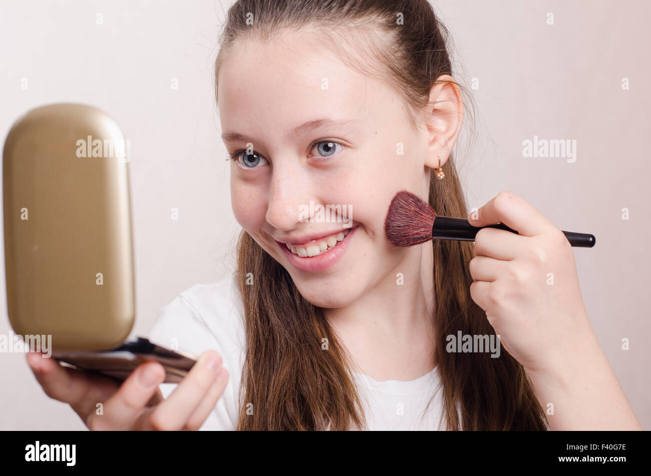 Powders hi-res stock photography and images - Alamy