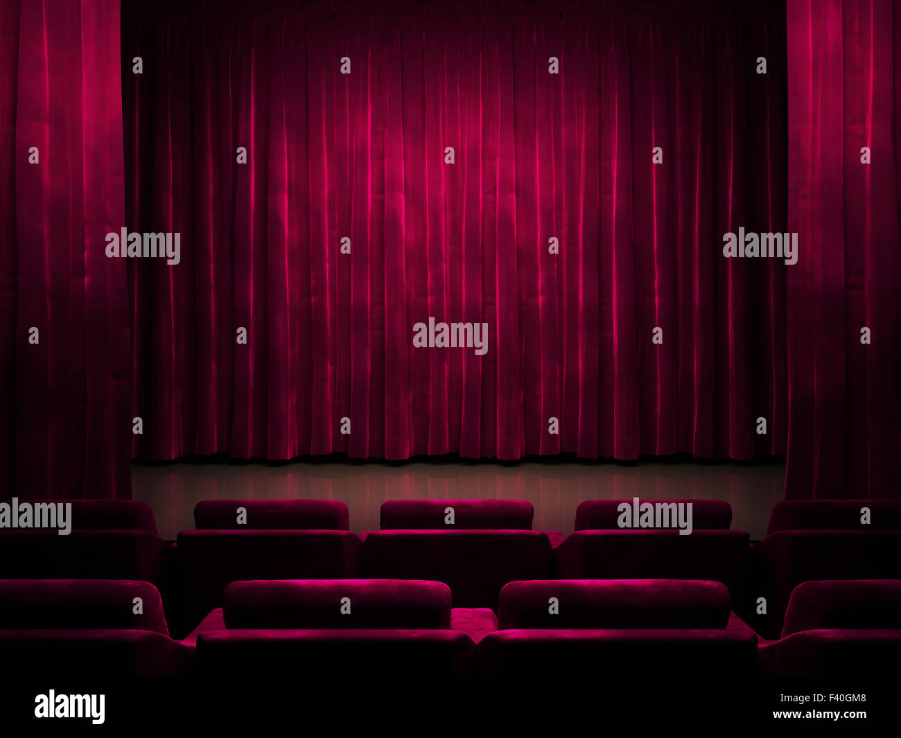 red curtain stage Stock Photo - Alamy
