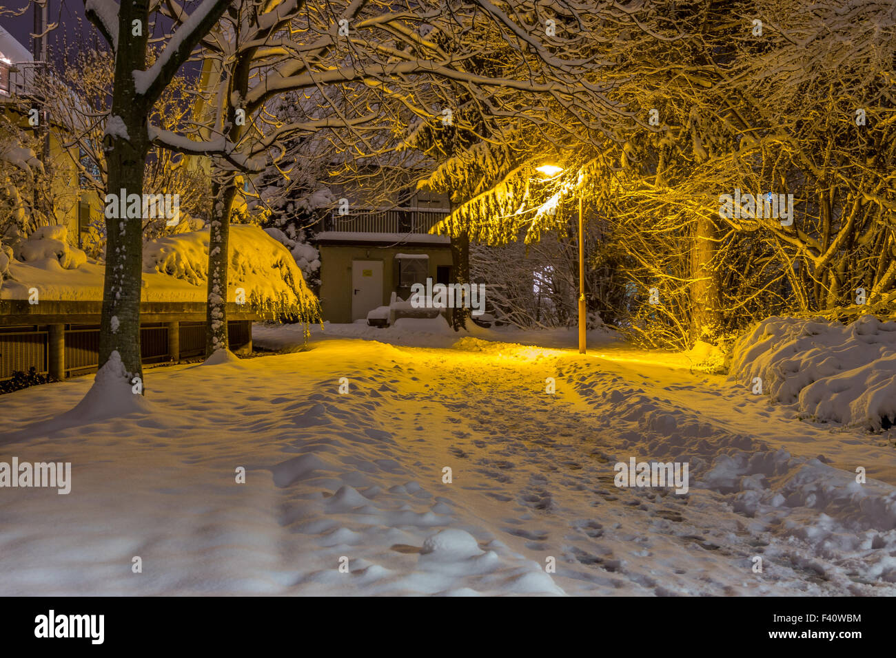 Snowy night background hi-res stock photography and images - Alamy