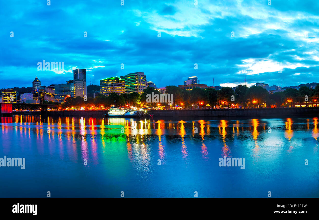 Downtown Portland cityscape Stock Photo - Alamy