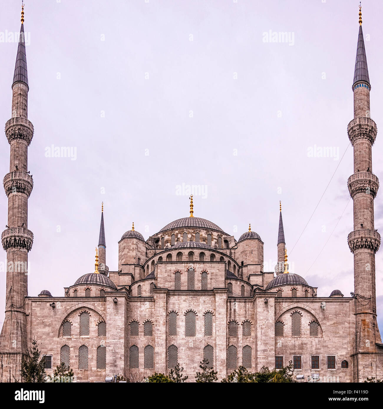 Mosque building side view hi-res stock photography and images - Alamy