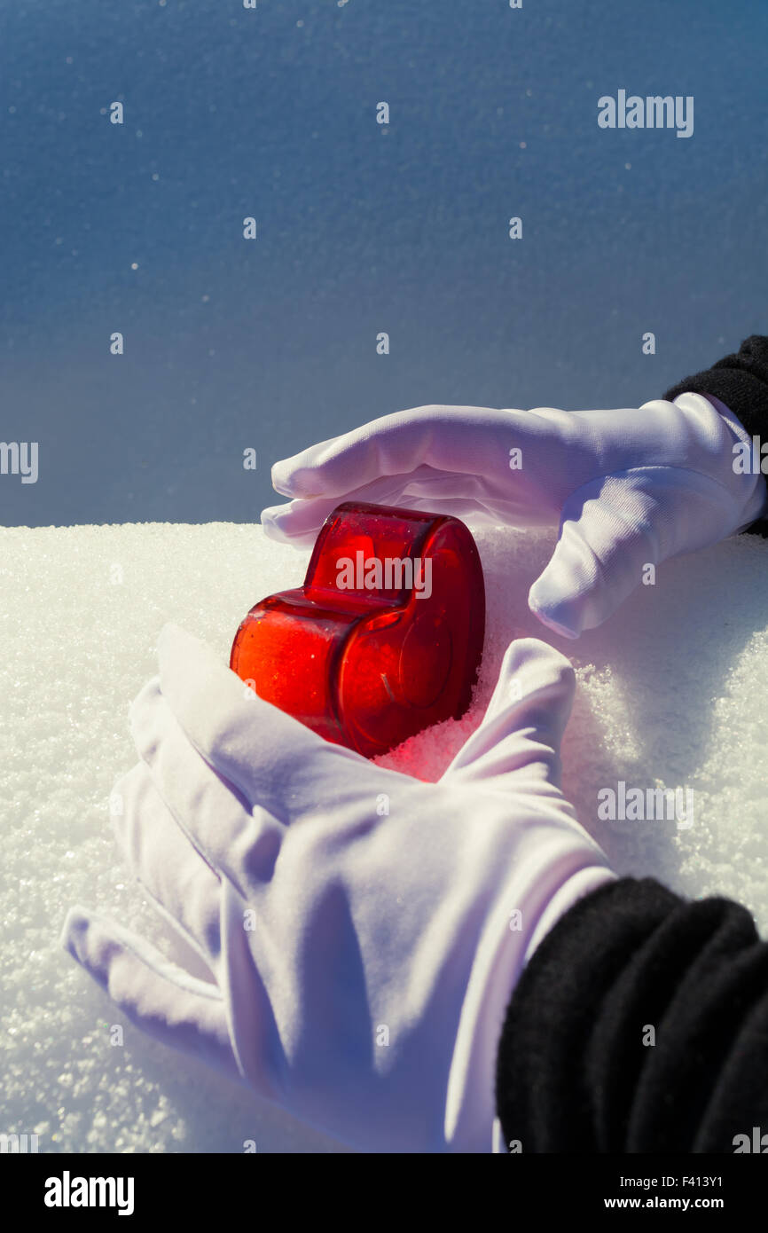 Cold heart hi-res stock photography and images - Alamy