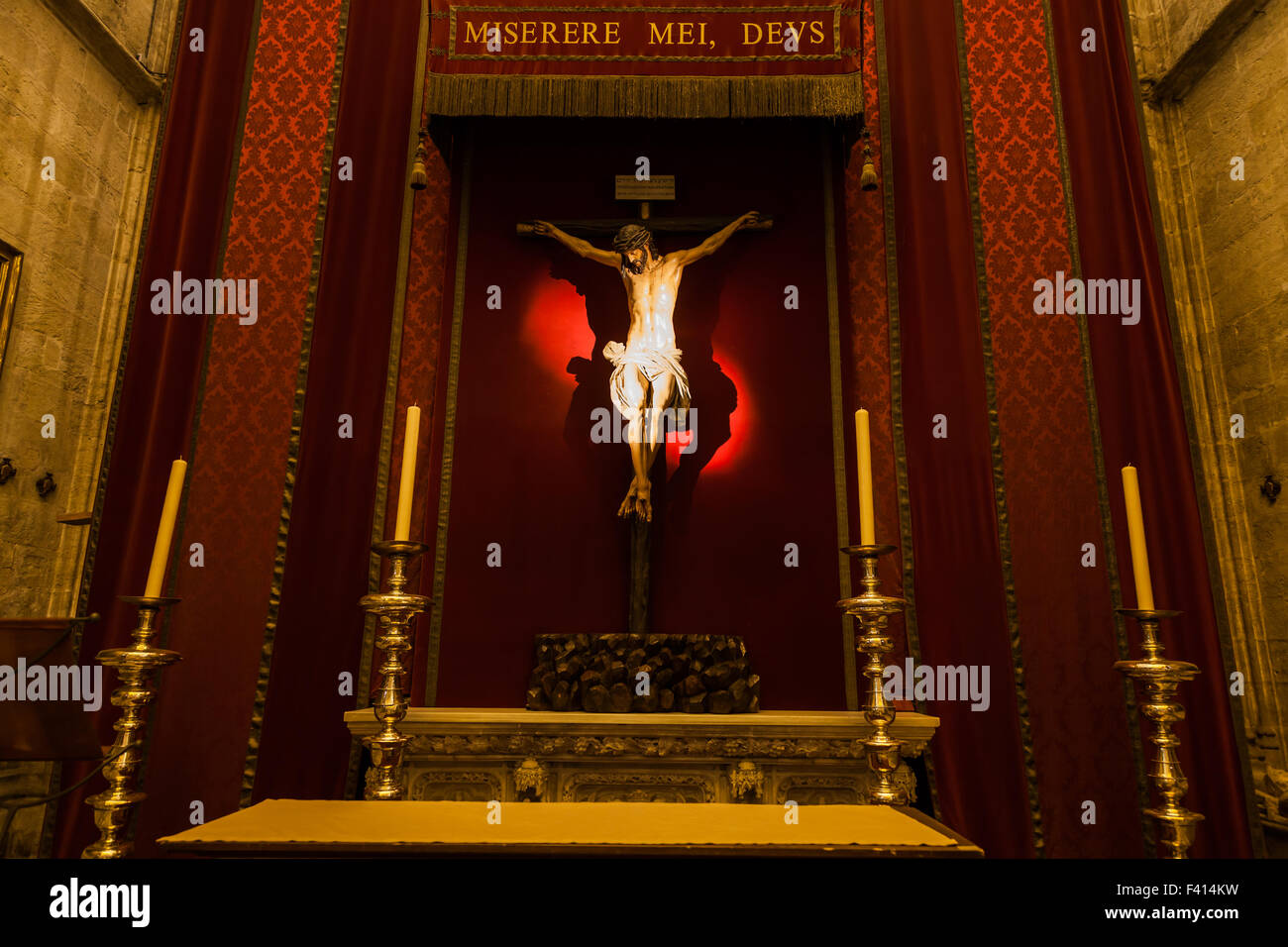 Spanish crucifix hi-res stock photography and images - Alamy