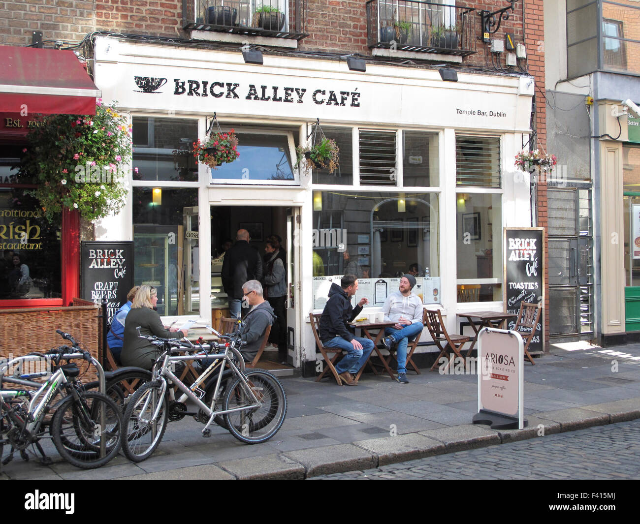Temple Bar Cafe Stock Photo - Alamy