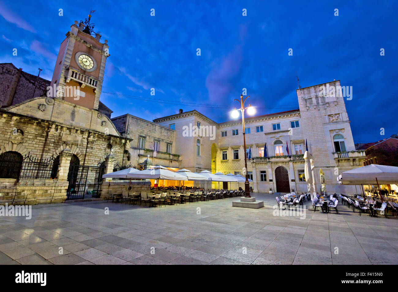 Night view church in town hi-res stock photography and images - Alamy