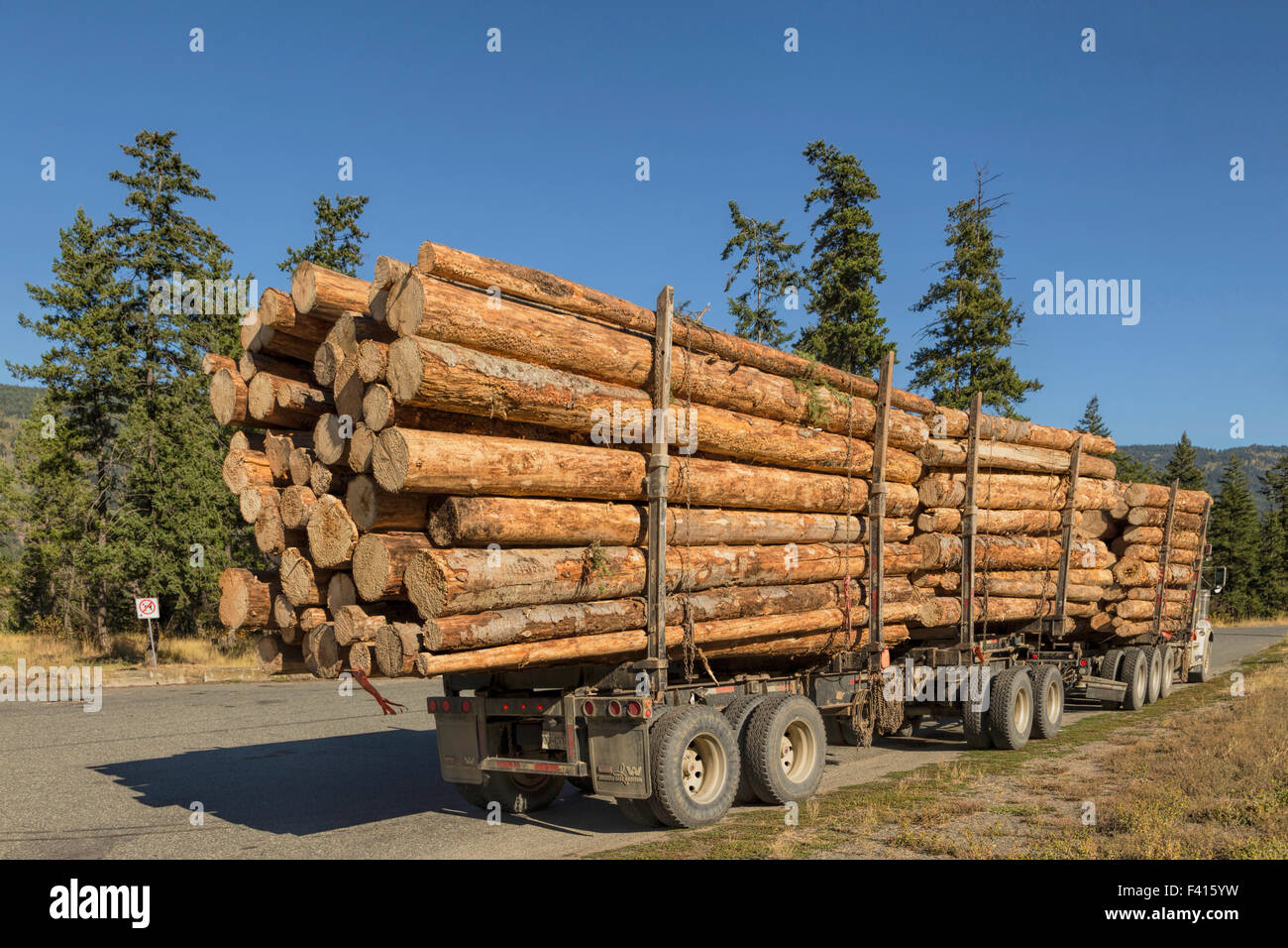 Logging truck british columbia canada hi-res stock photography and ...