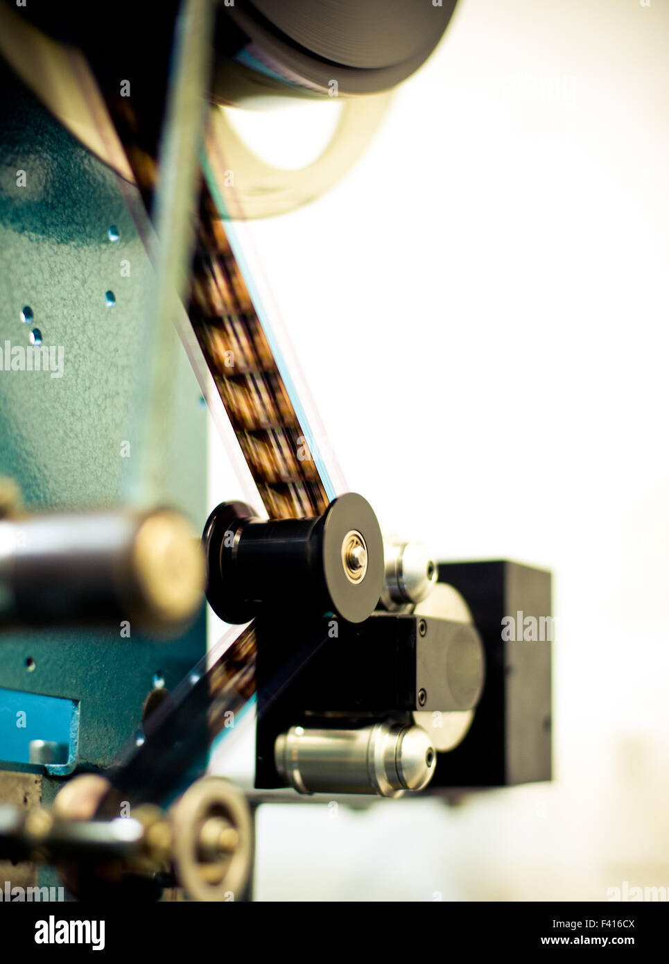 35mm film projector hi-res stock photography and images - Alamy