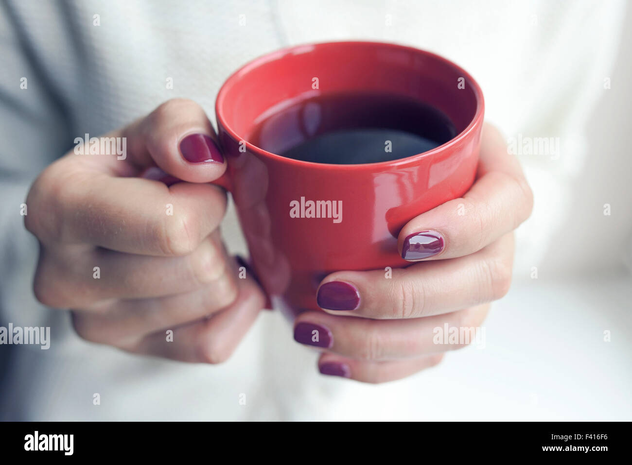 Female hands cup cocoa hi-res stock photography and images - Alamy