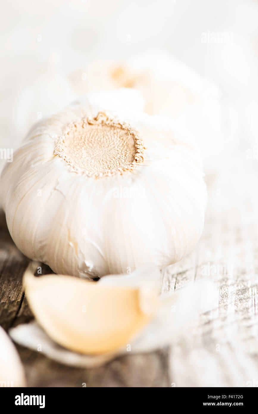 Side view garlic hi-res stock photography and images - Alamy