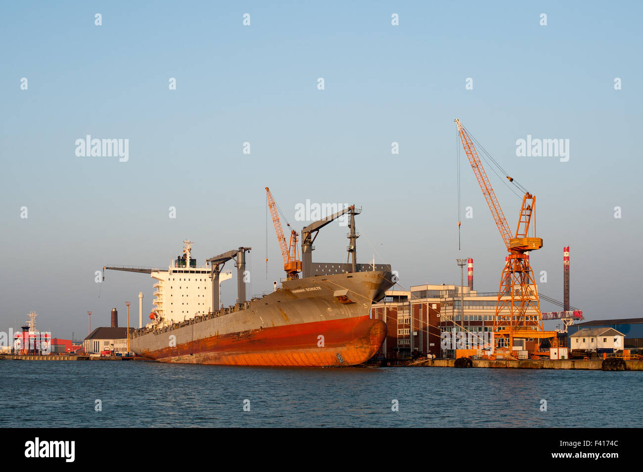 Vessel Hannah Schulte Stock Photo - Alamy