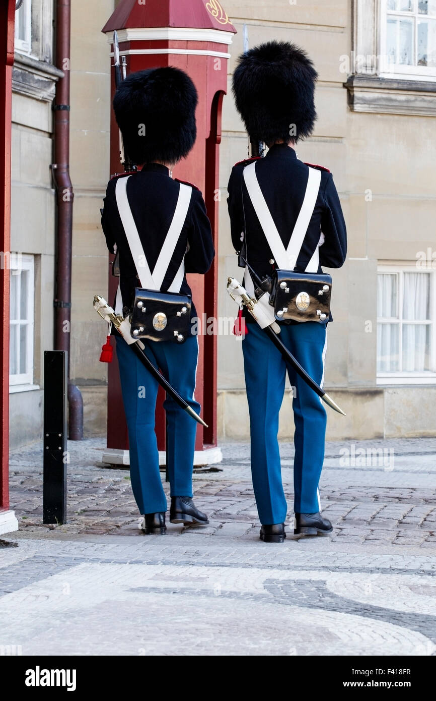 Two soldiers from the Danish Royal Guard on patrol at the Amelienborg ...