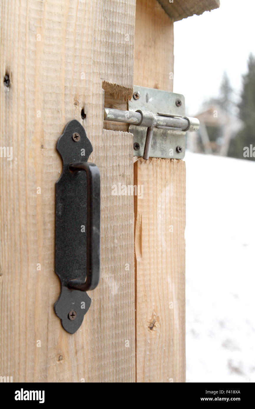 Brass door latch hi-res stock photography and images - Alamy