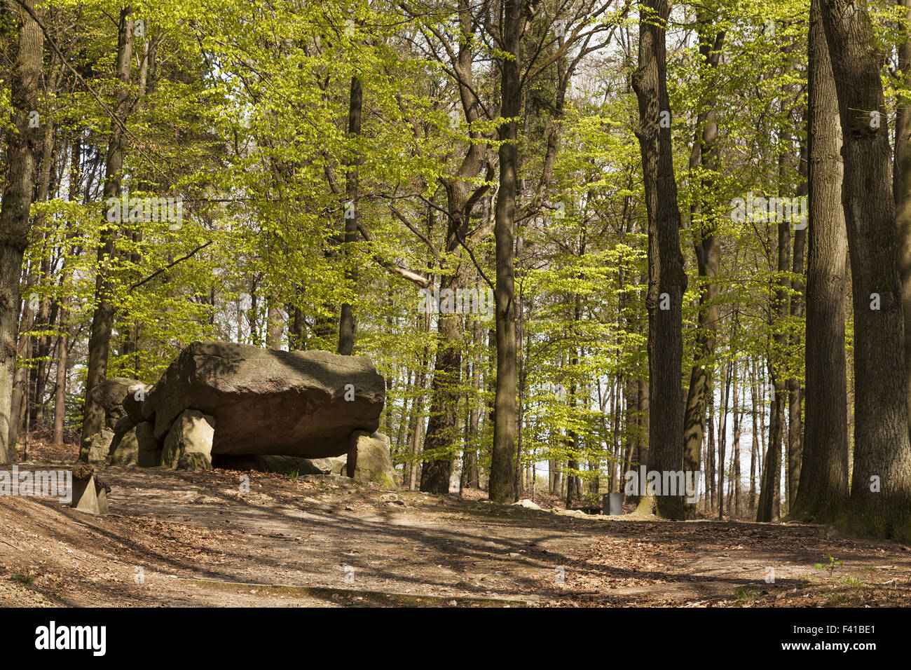 Neolithic grave hi-res stock photography and images - Alamy