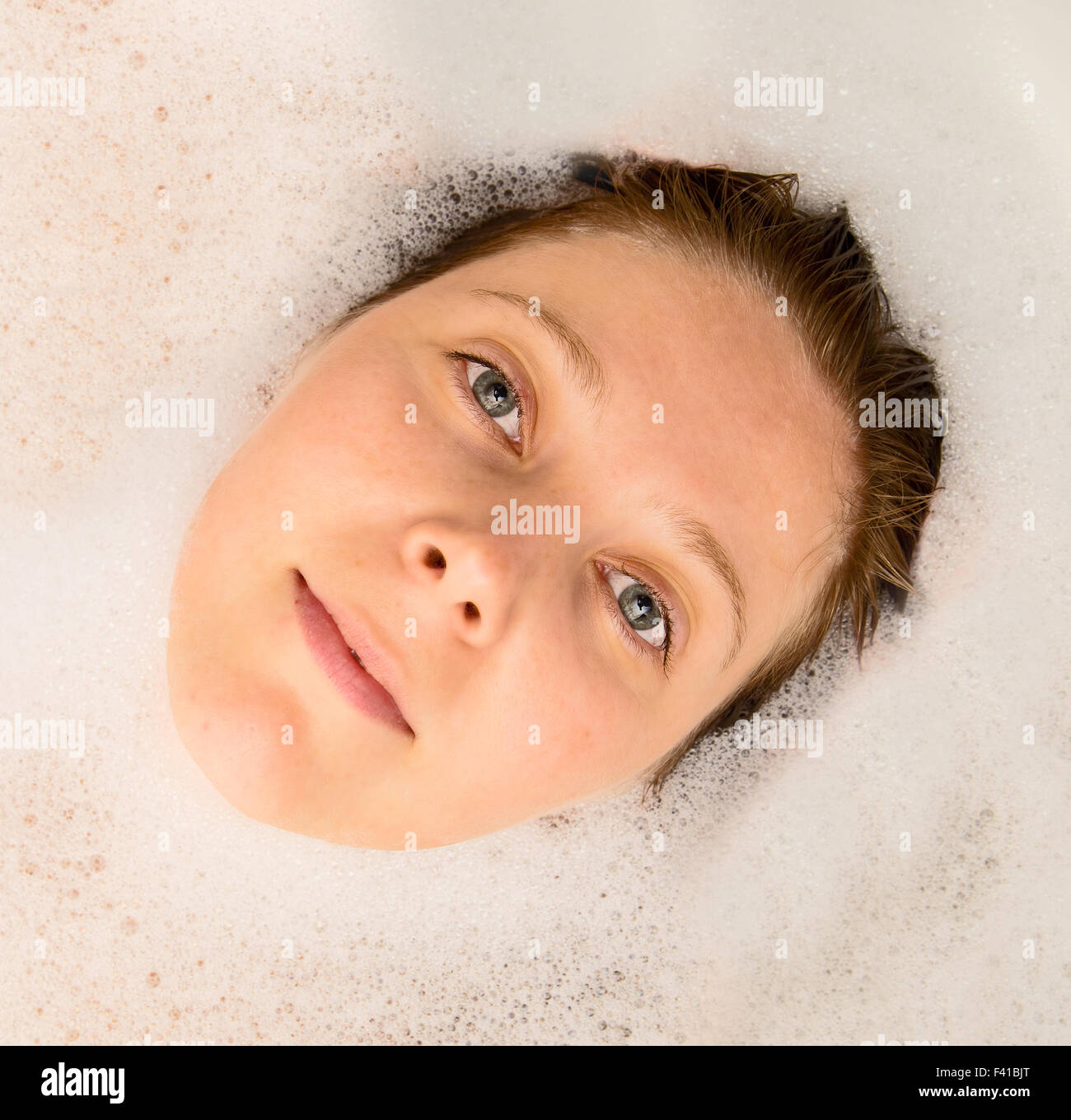 Bubbles bath hi-res stock photography and images - Alamy