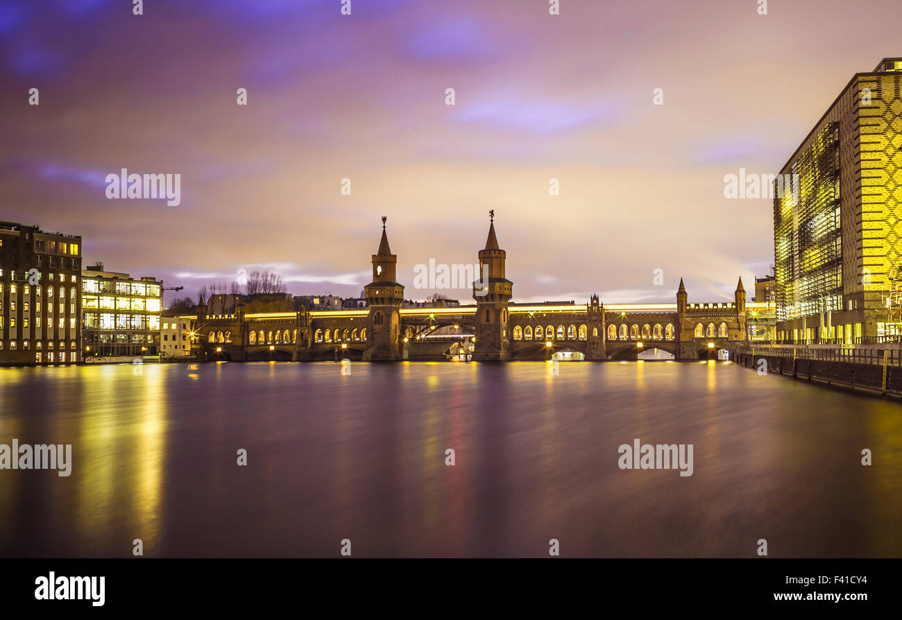 Oberbaumbruecke oberbaumbridge u bahn hi-res stock photography and ...