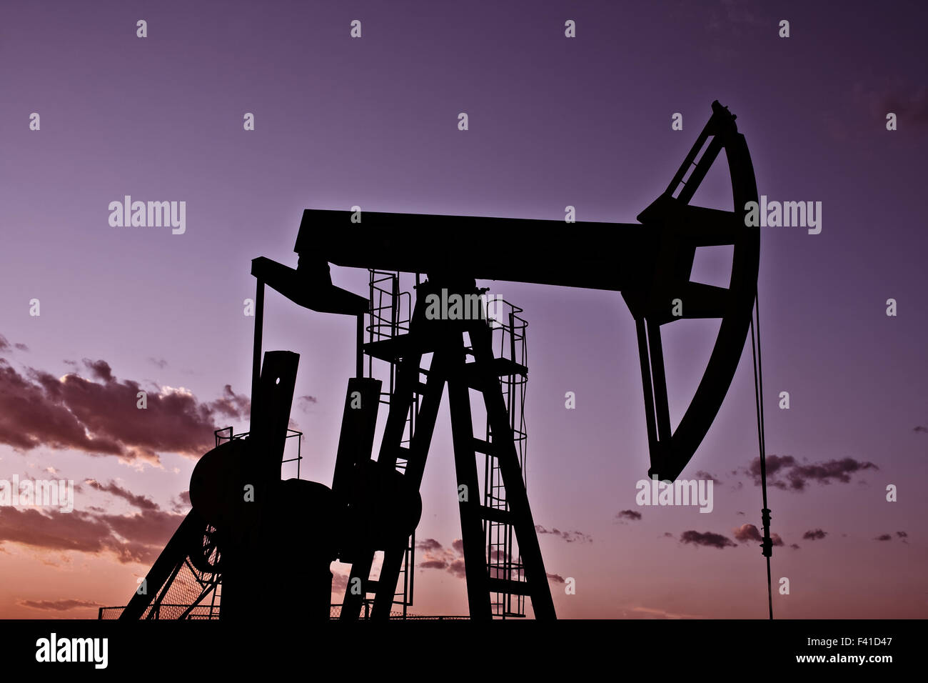 Saudi arabia oil hi-res stock photography and images - Alamy