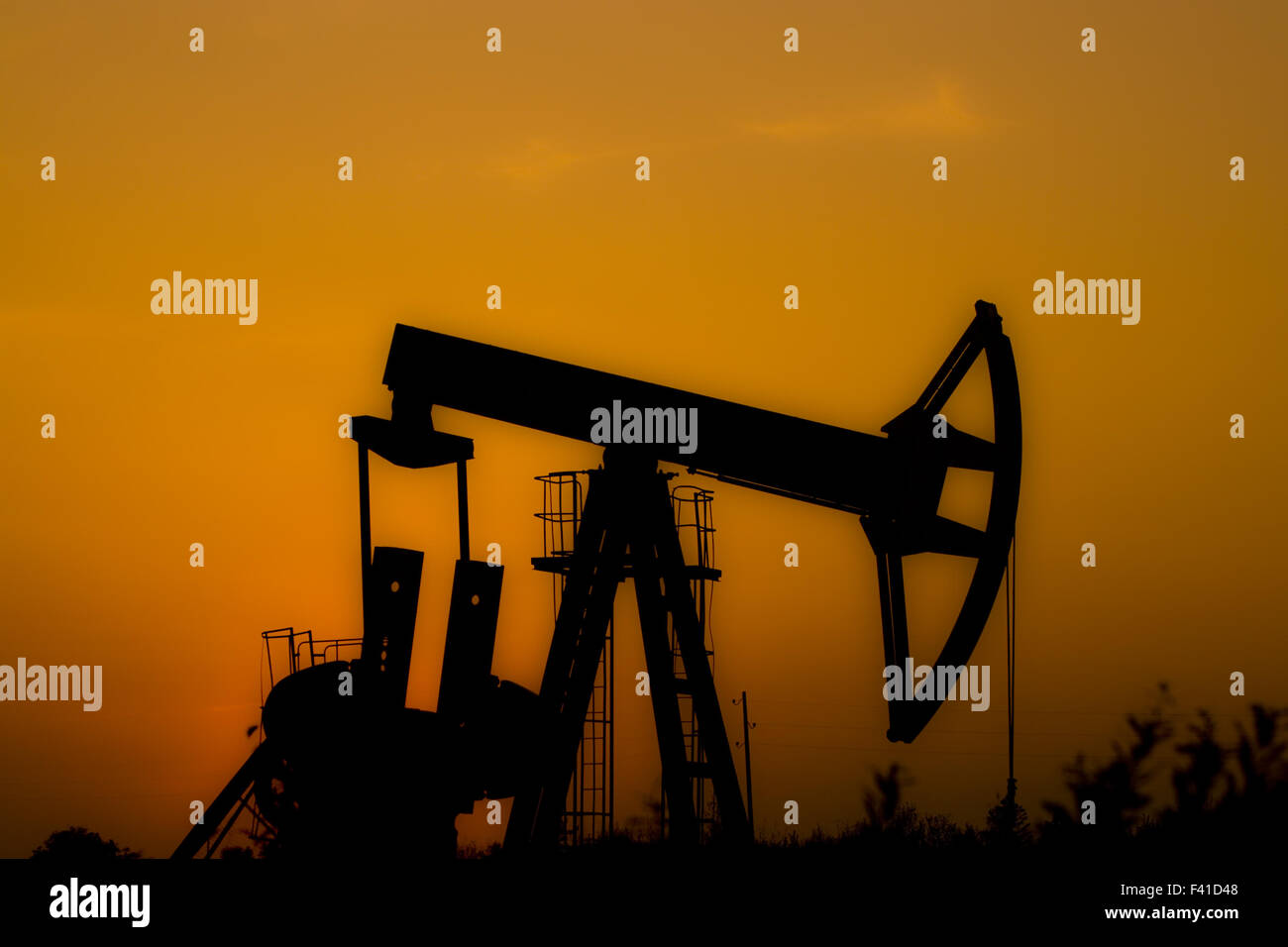 Saudi arabia oil hi-res stock photography and images - Alamy