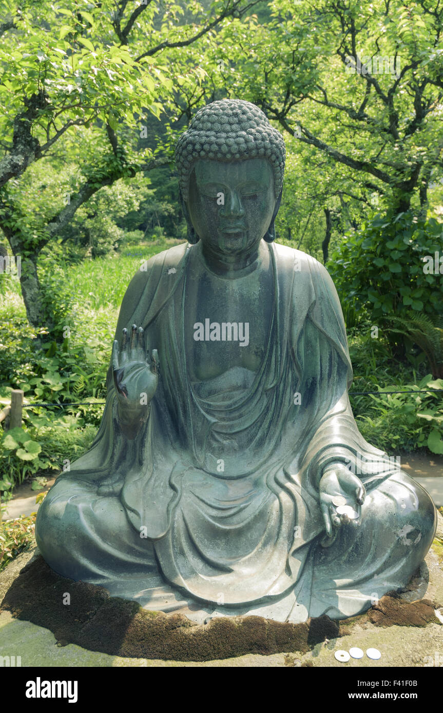 Japanese buddha hi-res stock photography and images - Alamy