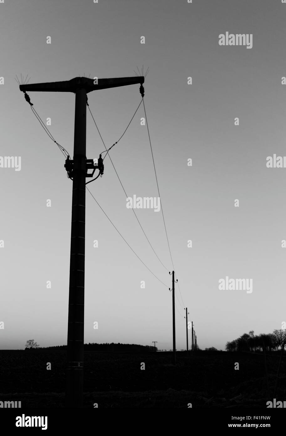 Electric Pylons At Night Stock Photos & Electric Pylons At Night Stock ...