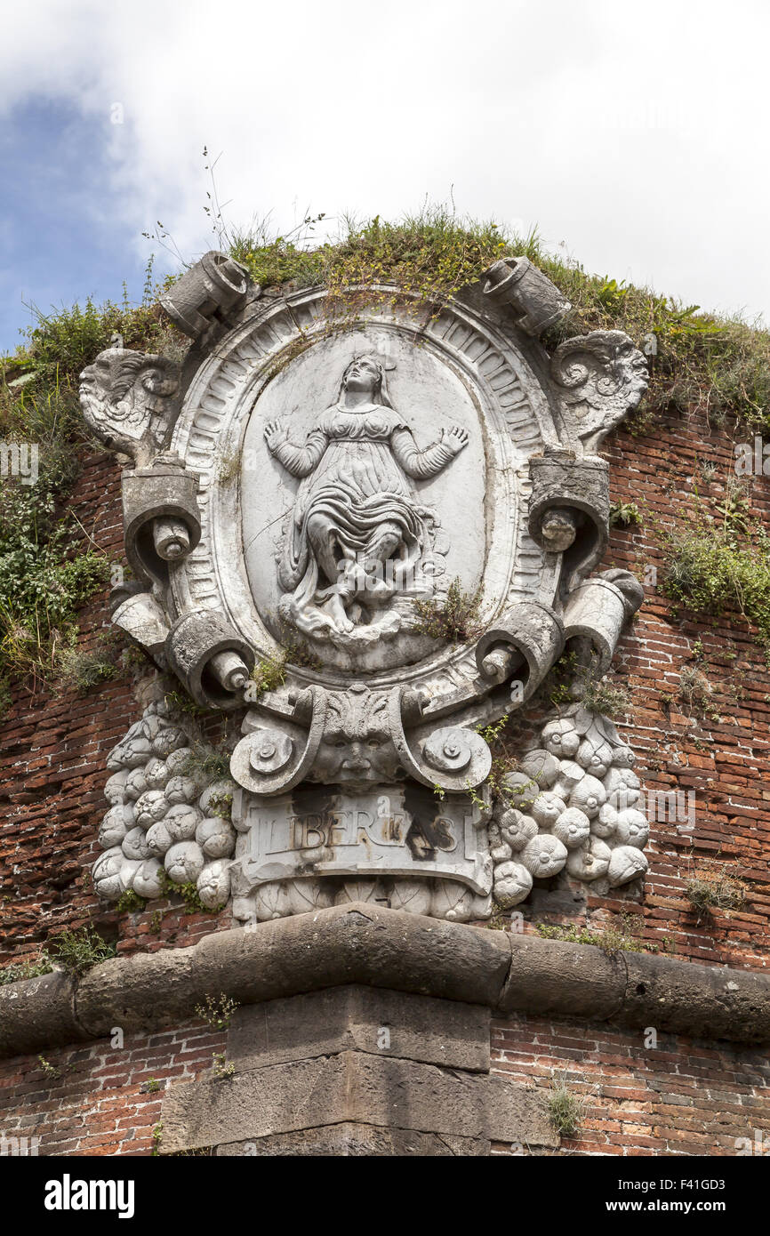 Lucca wall italy hi-res stock photography and images - Alamy