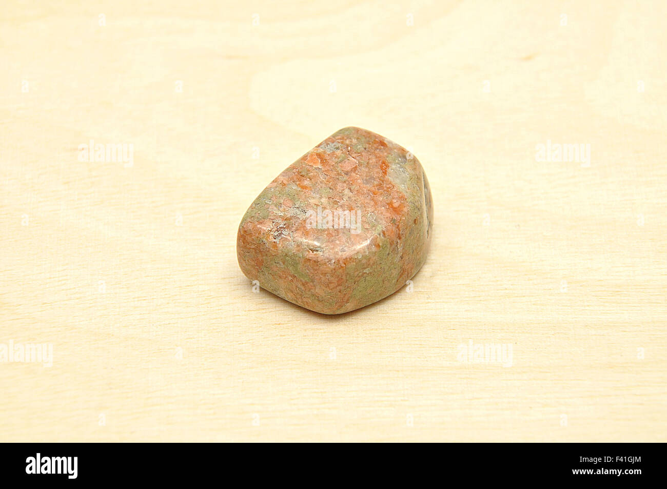 Detailed and colorful image of unakite mineral Stock Photo - Alamy