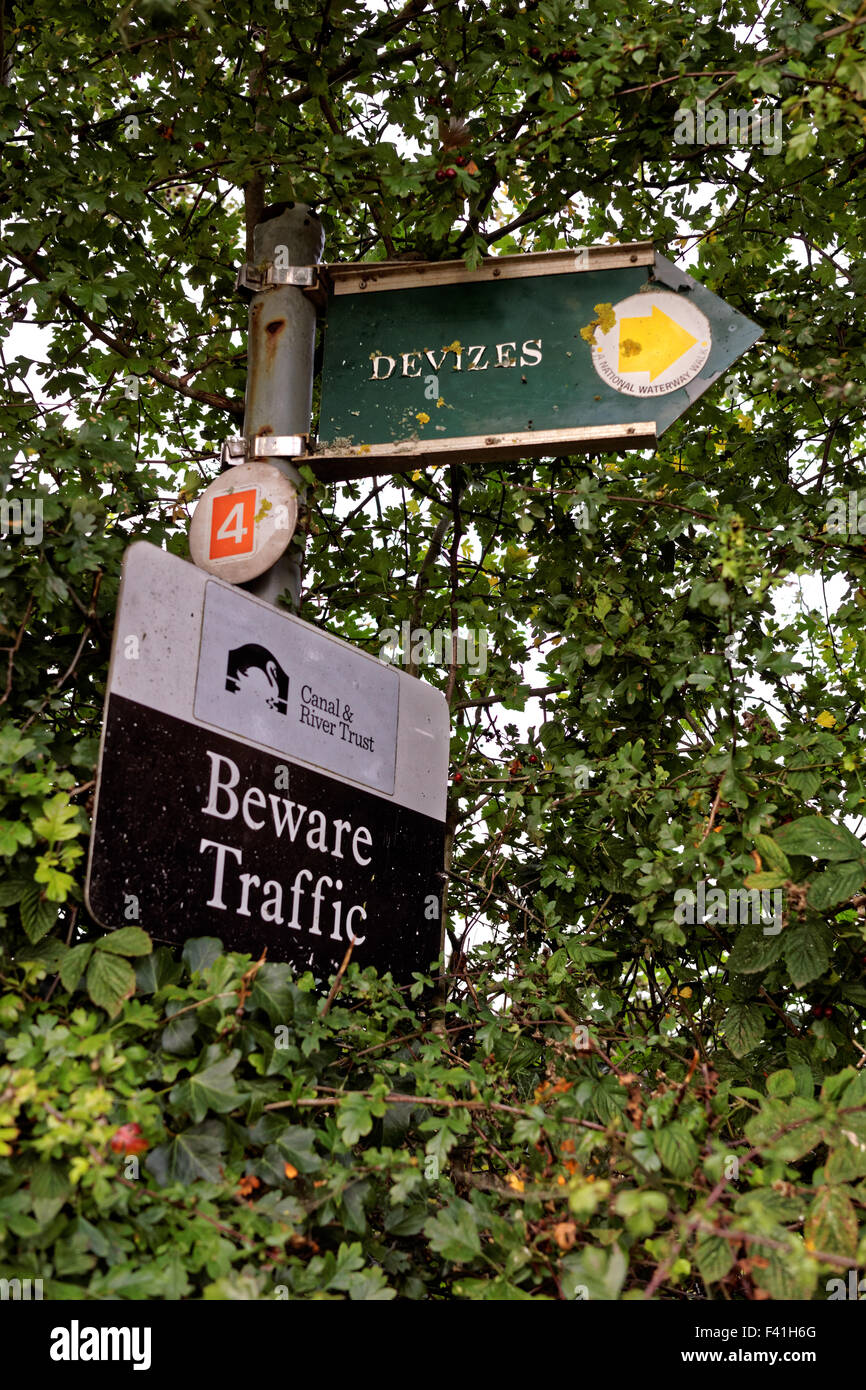 Canal Trust and directional signs by waterway Stock Photo - Alamy