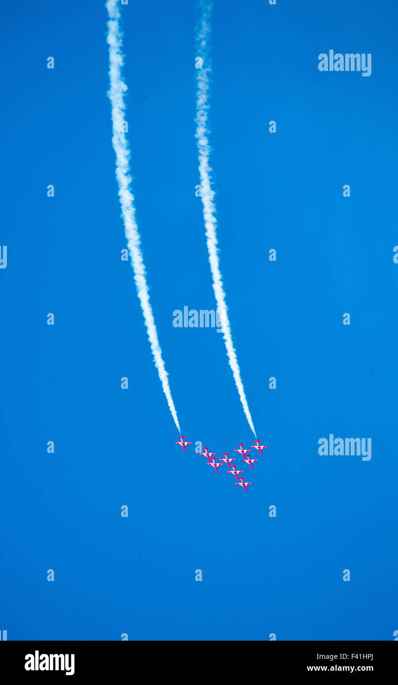 The Red Arrows RAF aerobatic display team Stock Photo - Alamy