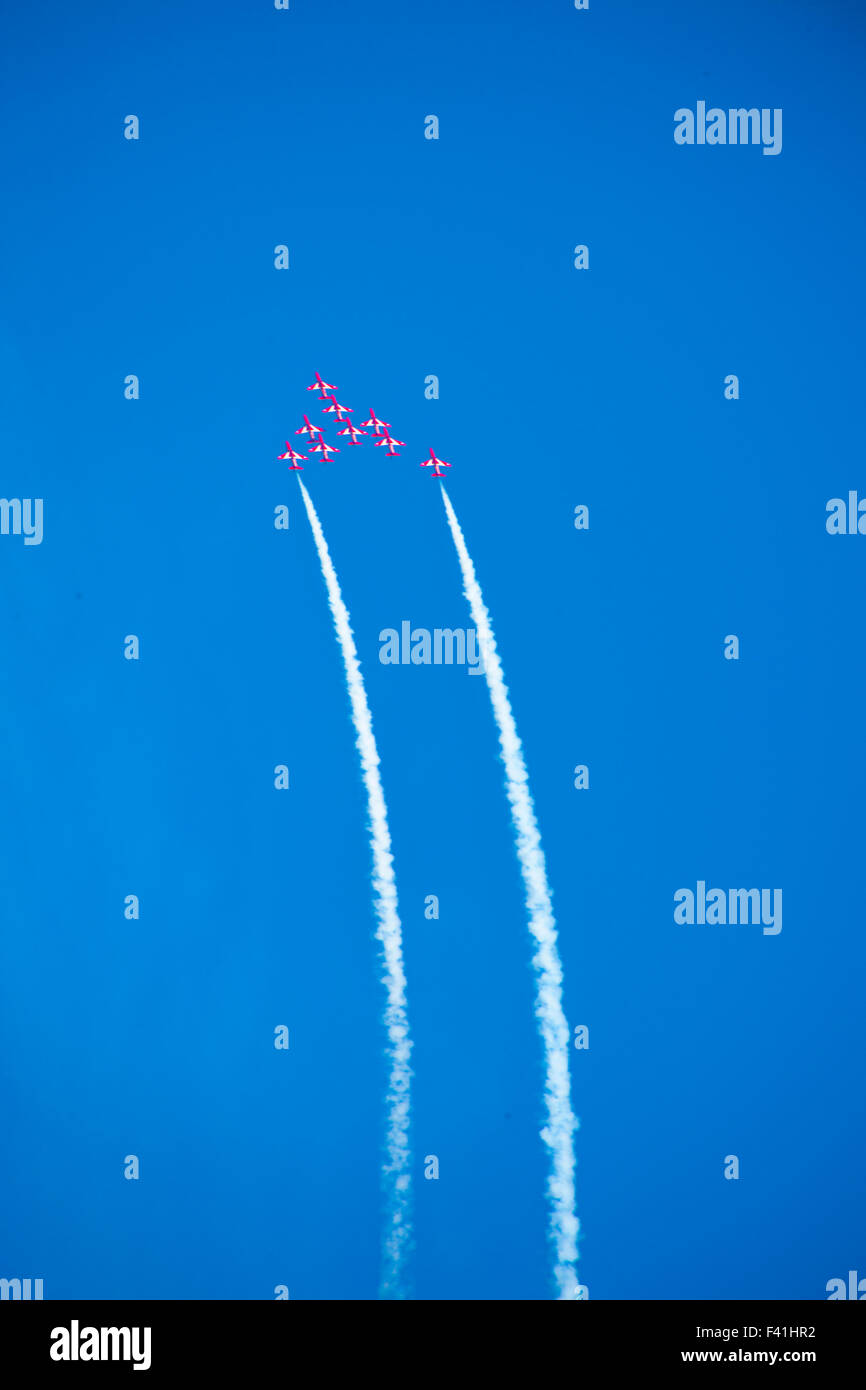 The Red Arrows RAF aerobatic display team Stock Photo - Alamy