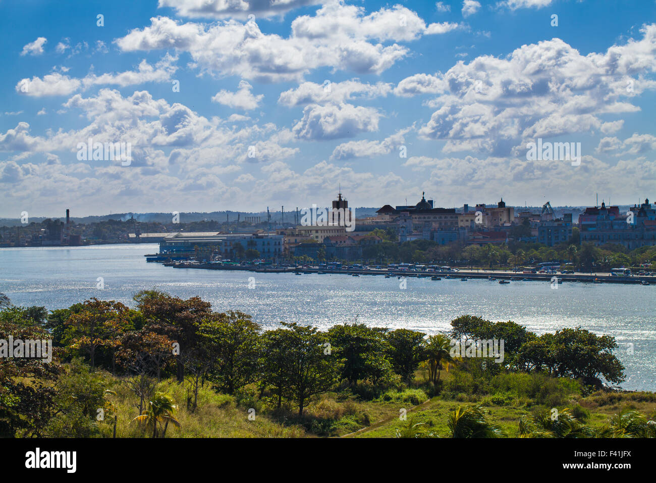 Havanna hafen skyline hi-res stock photography and images - Alamy
