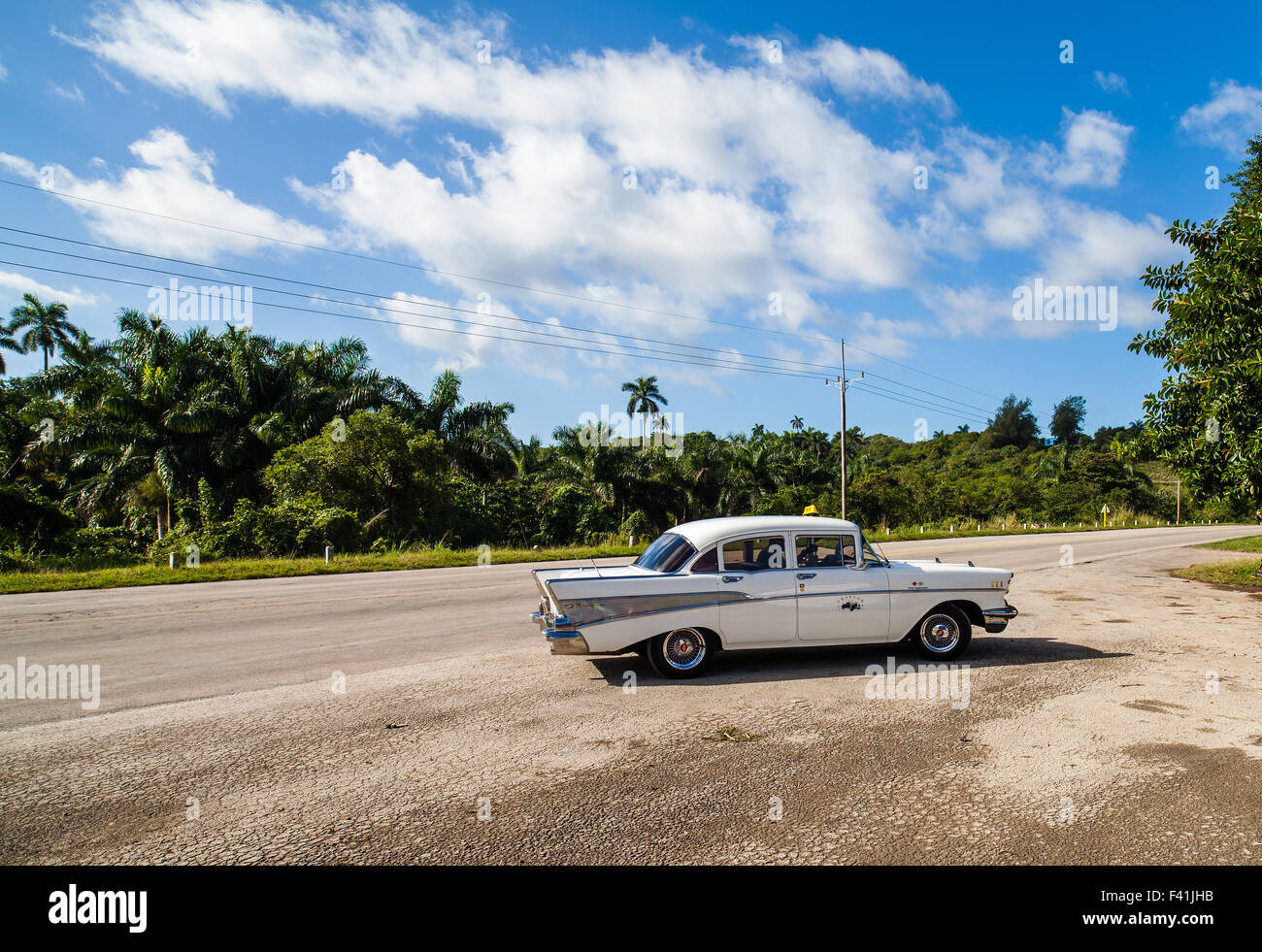 Cuba taxi hi-res stock photography and images - Alamy