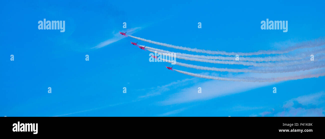 The Red Arrows RAF aerobatic display team Stock Photo - Alamy