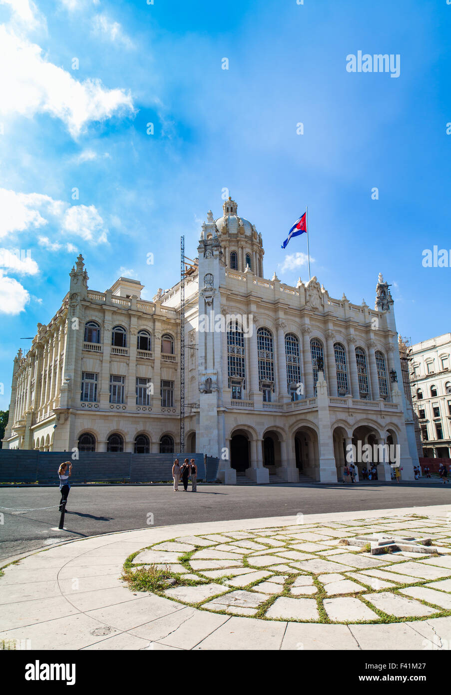 Caribbean Cuba Havana government buildings Stock Photo - Alamy