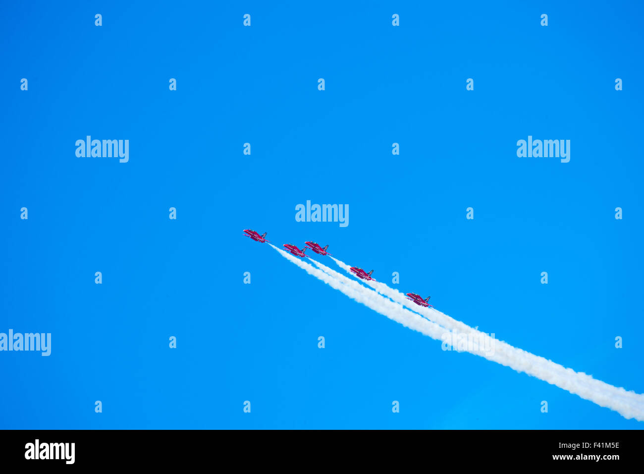 The Red Arrows RAF aerobatic display team Stock Photo - Alamy
