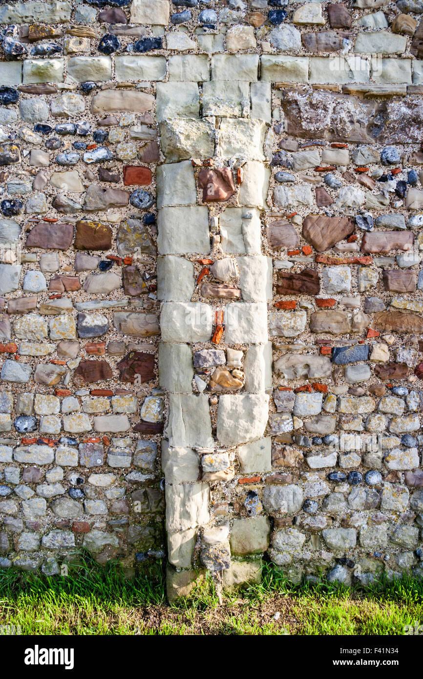 Buttress wall support hi-res stock photography and images - Alamy