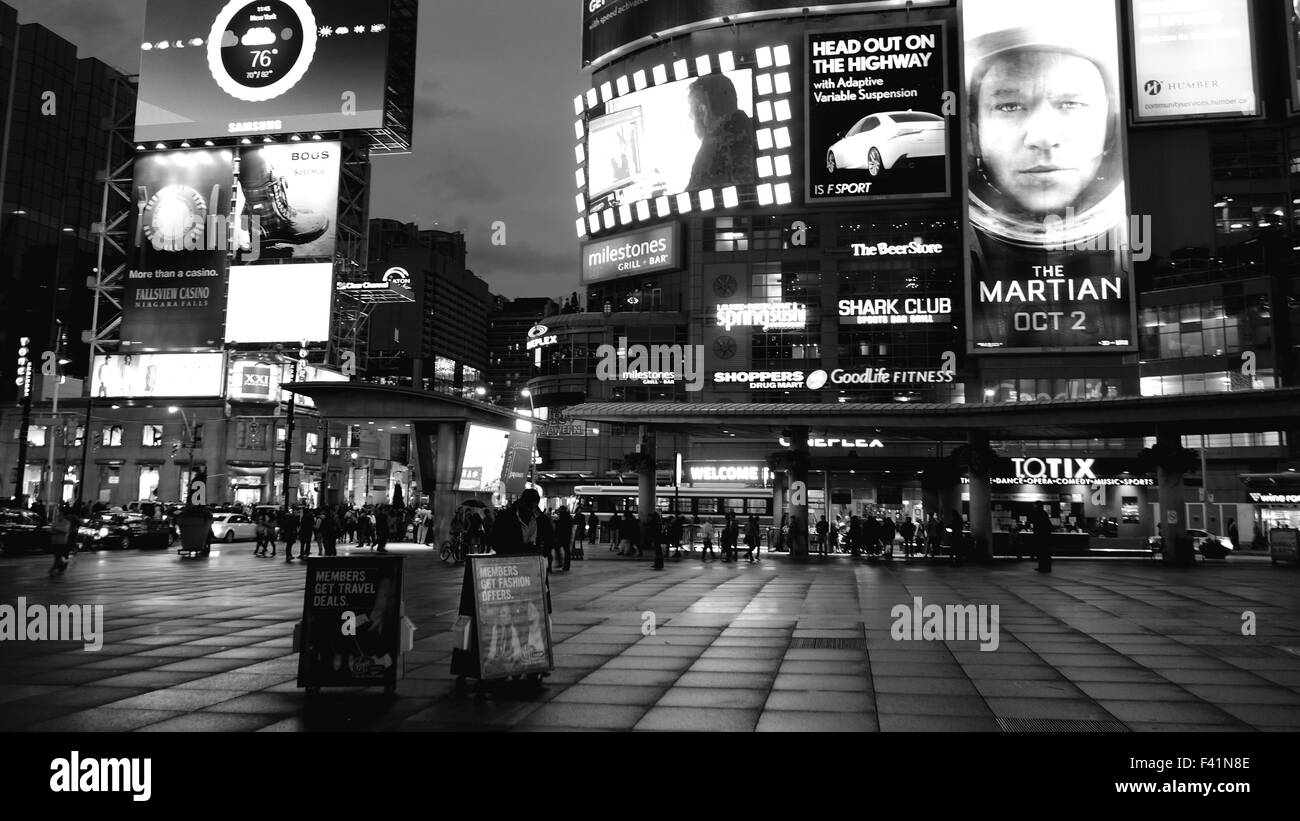 Dundas Square night scene in Toronto, Canada Stock Photo - Alamy