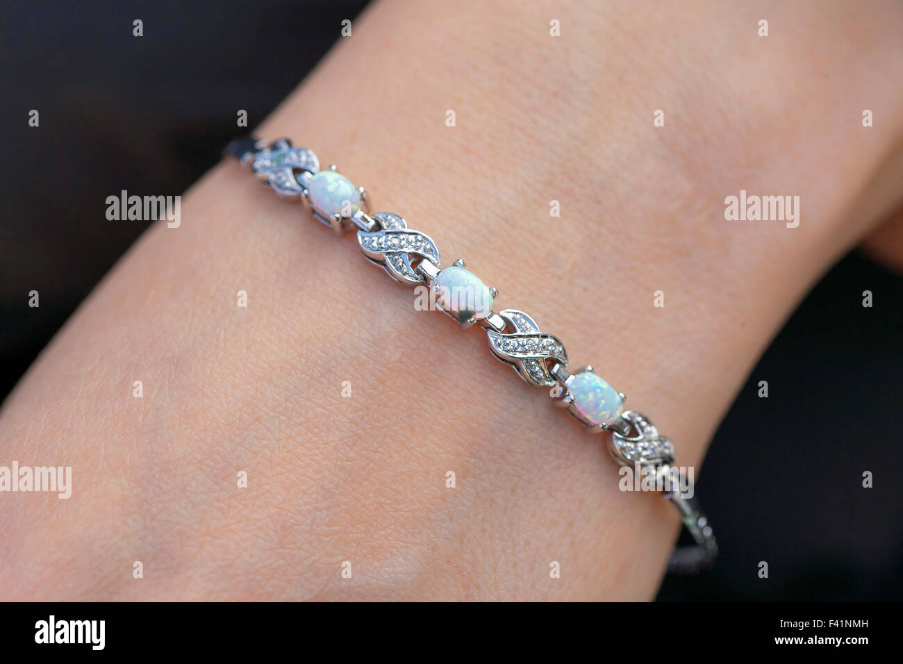 Hand palm diamonds hi-res stock photography and images - Alamy