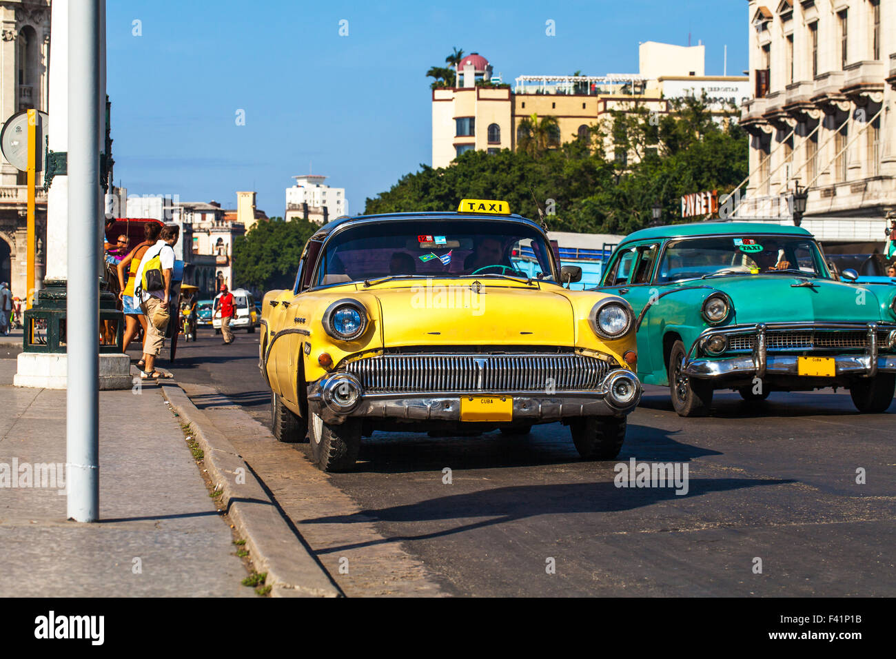 Caribbean Cuba Havana taxi in the street 2 Stock Photo - Alamy