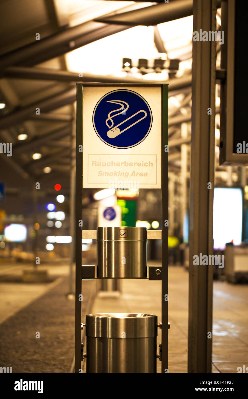 Smoking ban prohibited sign hi-res stock photography and images - Alamy