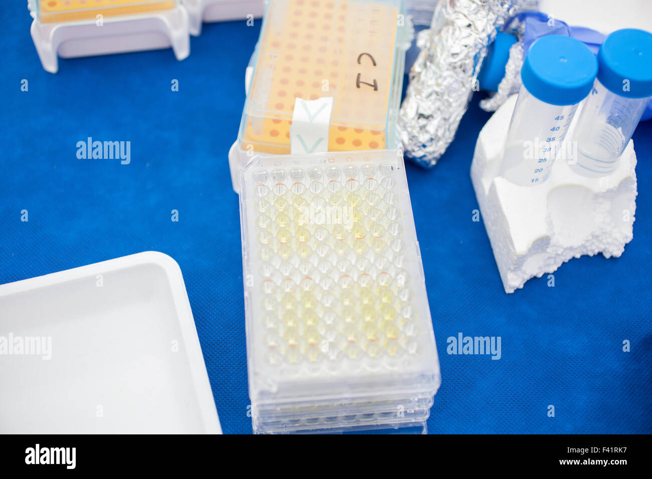 Doctor laboratory tubes hi-res stock photography and images - Alamy