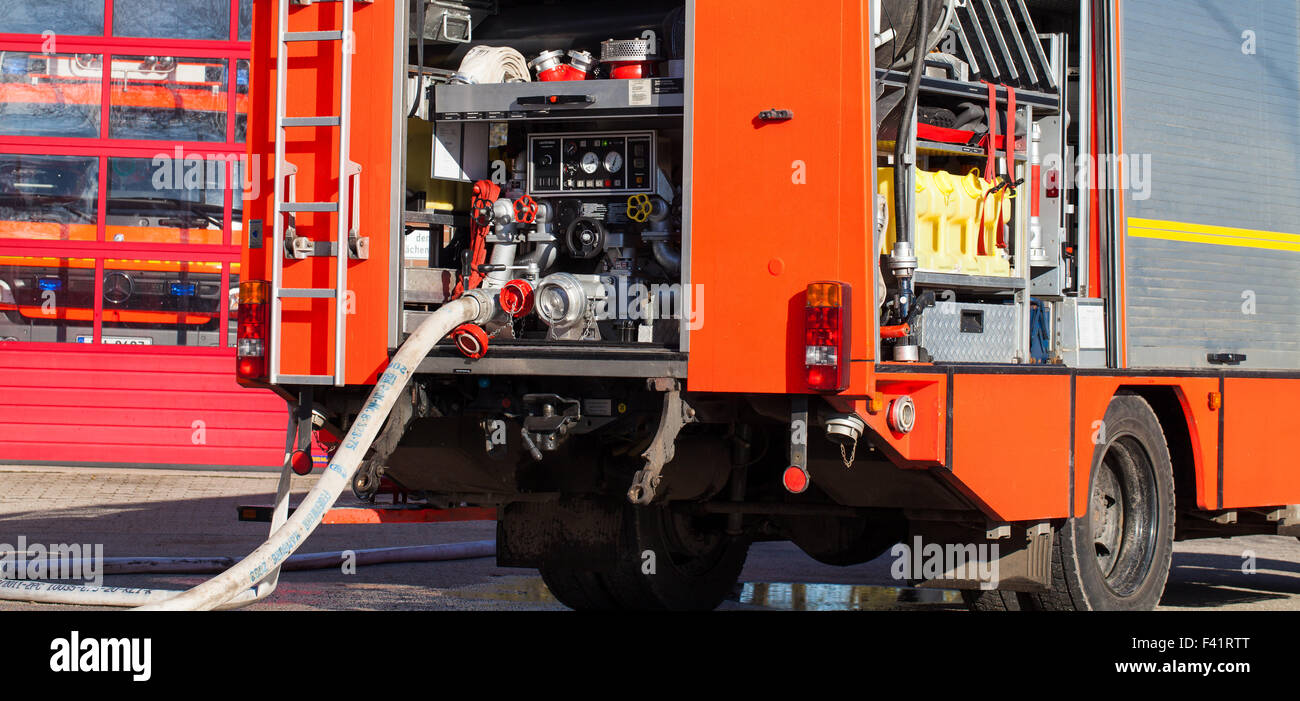 Fire truck hose hi-res stock photography and images - Alamy