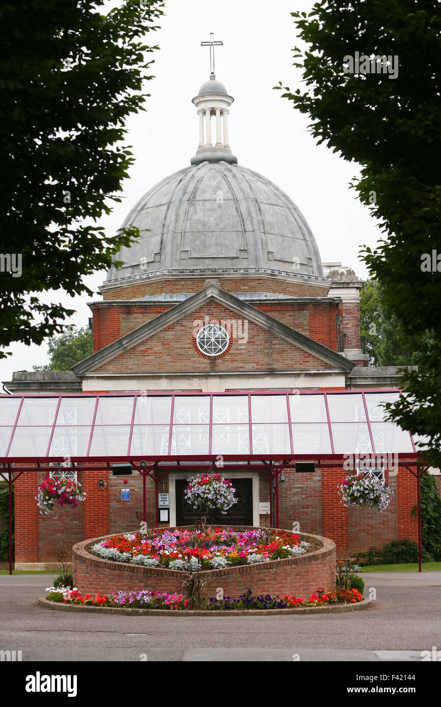 The Funeral of George Cole at Reading Crematorium Featuring: Atmosphere ...
