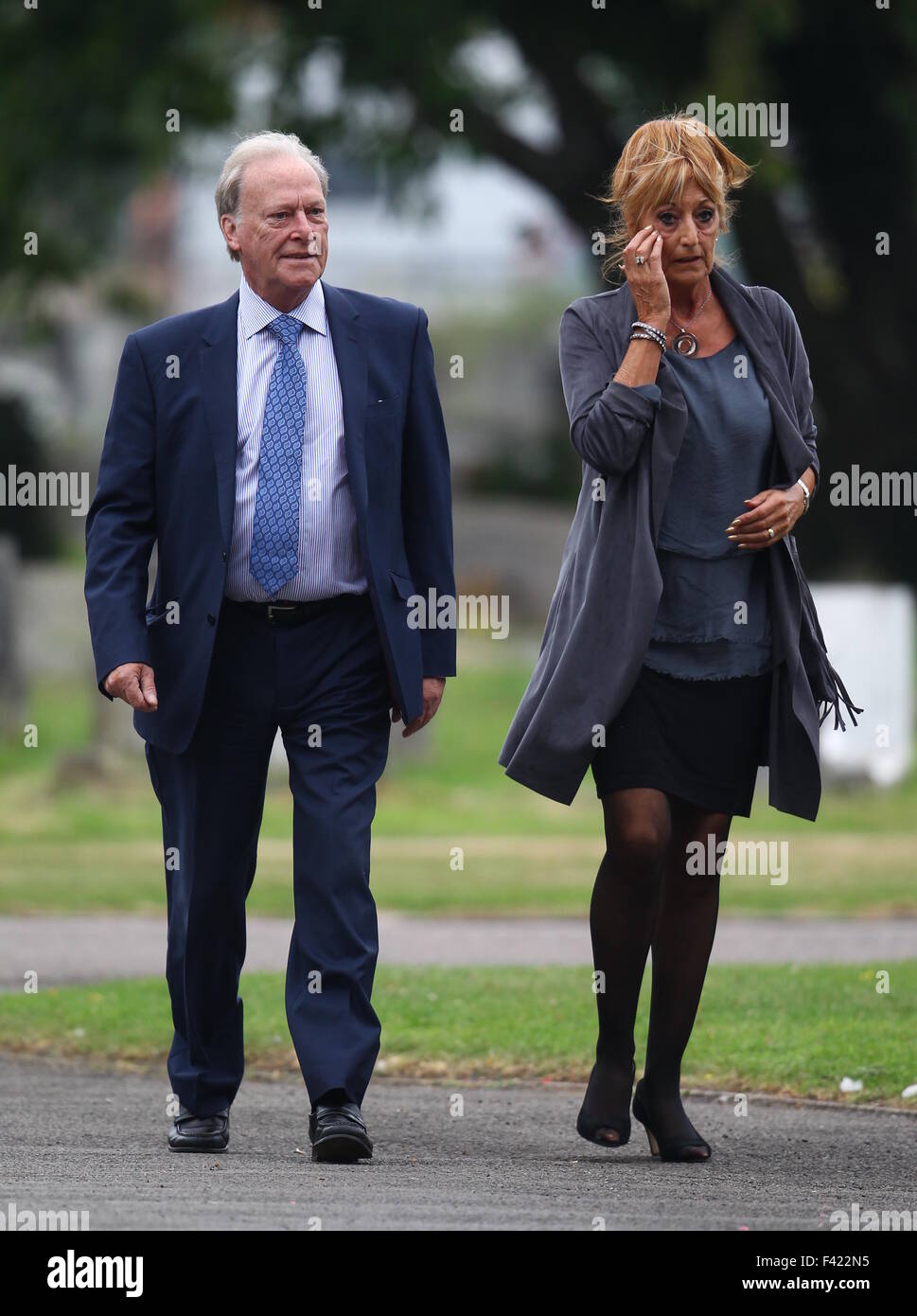 Dennis waterman and pam flint hi-res stock photography and images - Alamy