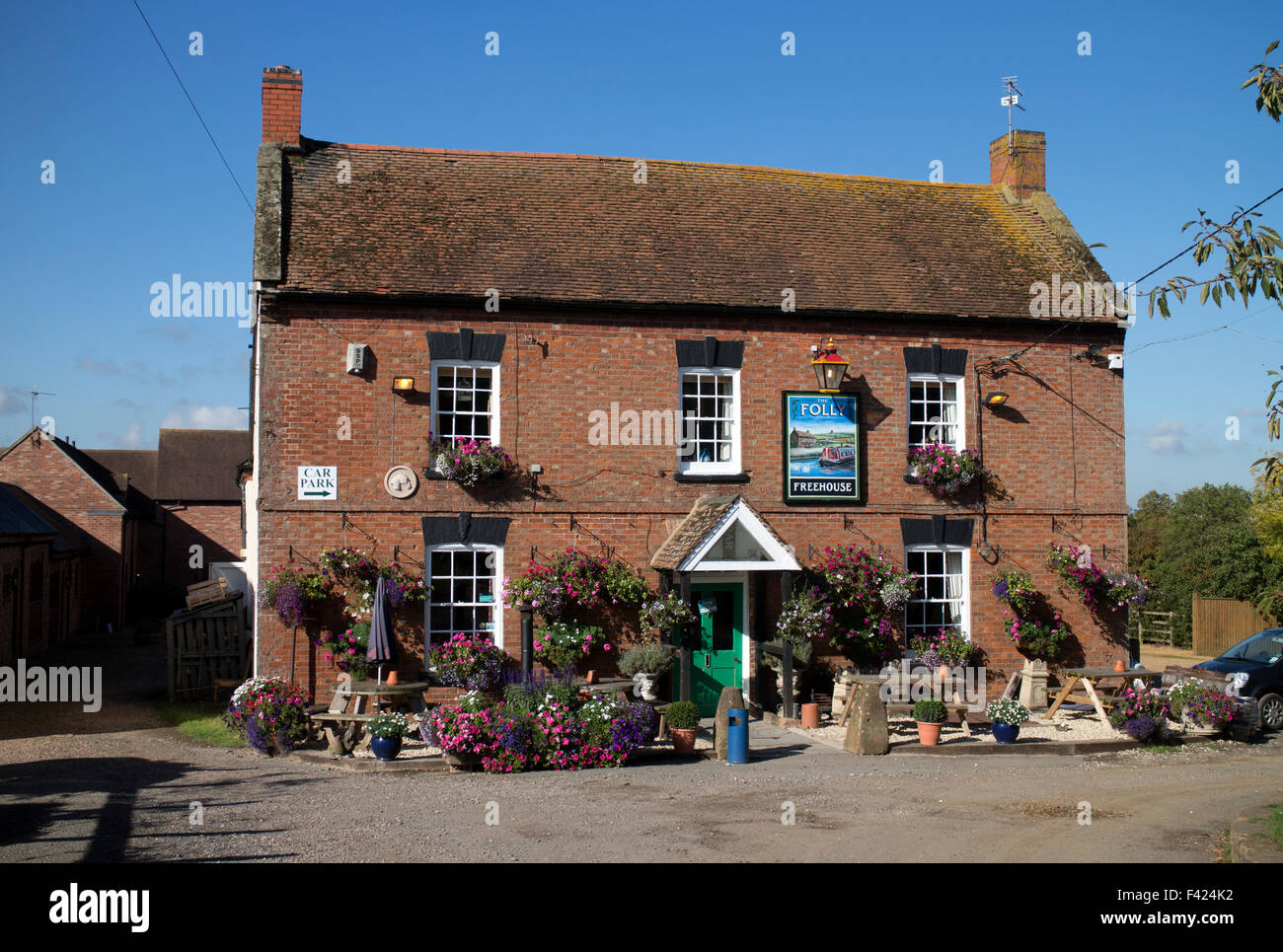 Napton village hi-res stock photography and images - Alamy