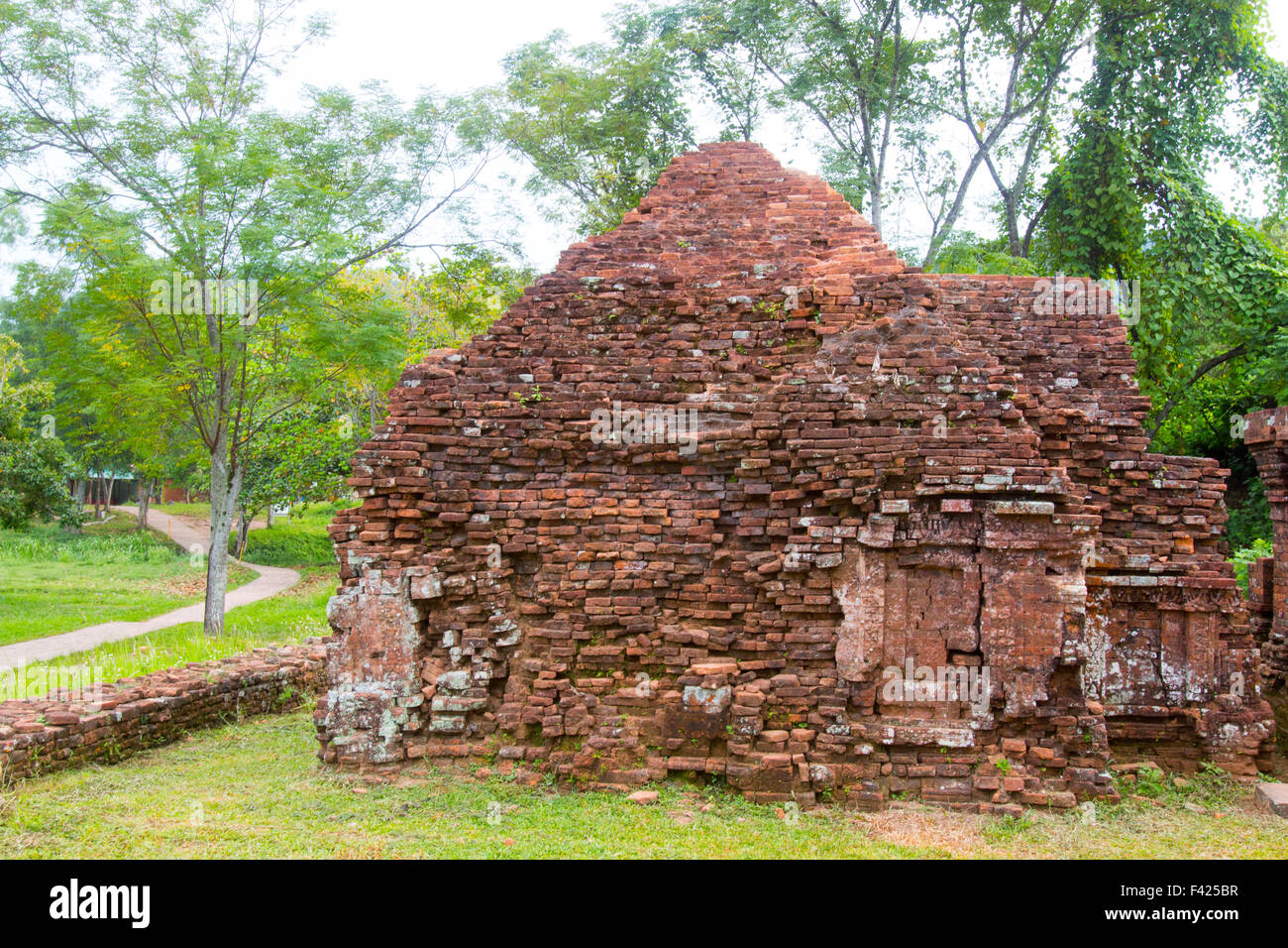 My Son ancient cham temples near Da Nang in central Vietnam Stock Photo ...