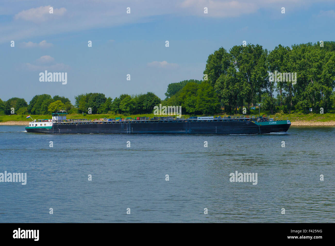 Cargo barge hi-res stock photography and images - Alamy