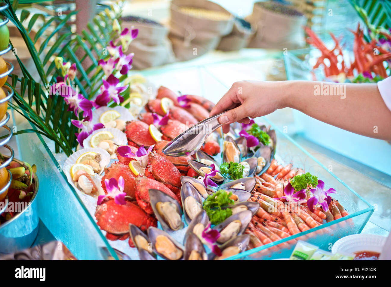 The marine hotel restaurant hi-res stock photography and images - Alamy