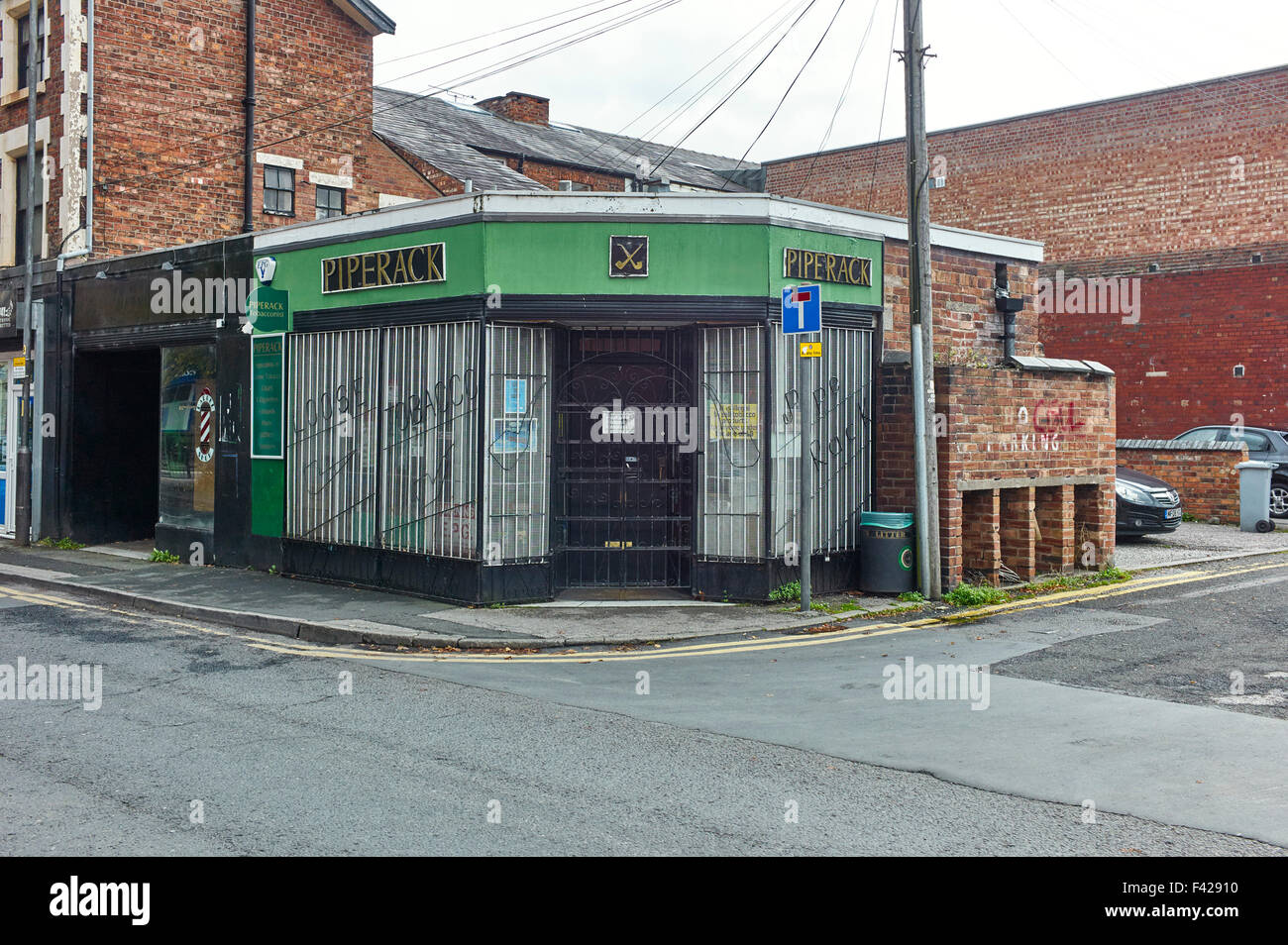 Piperack old shop in Crewe town centre Stock Photo - Alamy