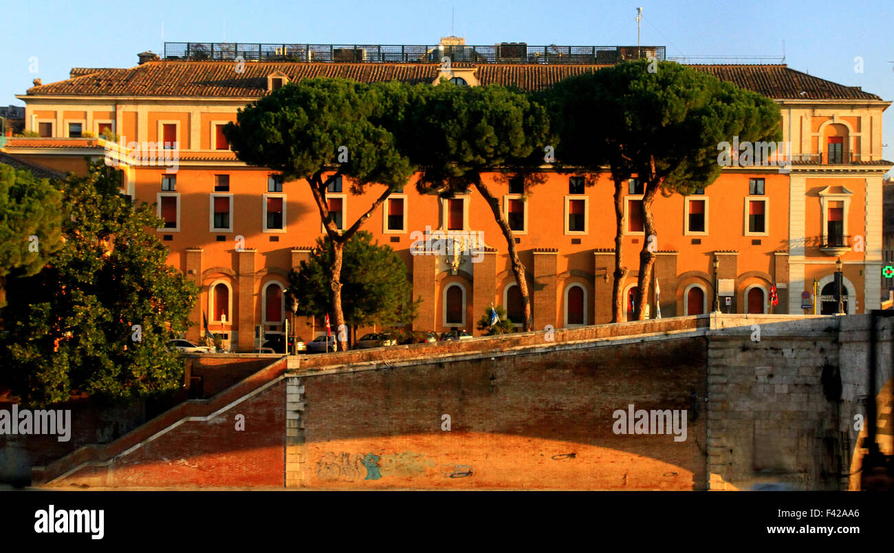 Downtown rome hi-res stock photography and images - Alamy