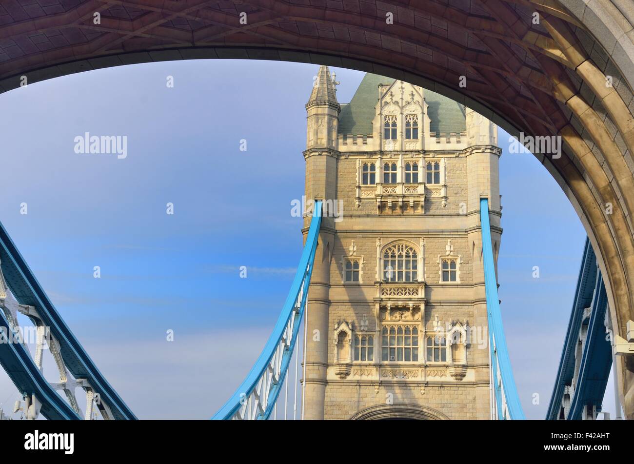Arch of tower bridge hi-res stock photography and images - Alamy